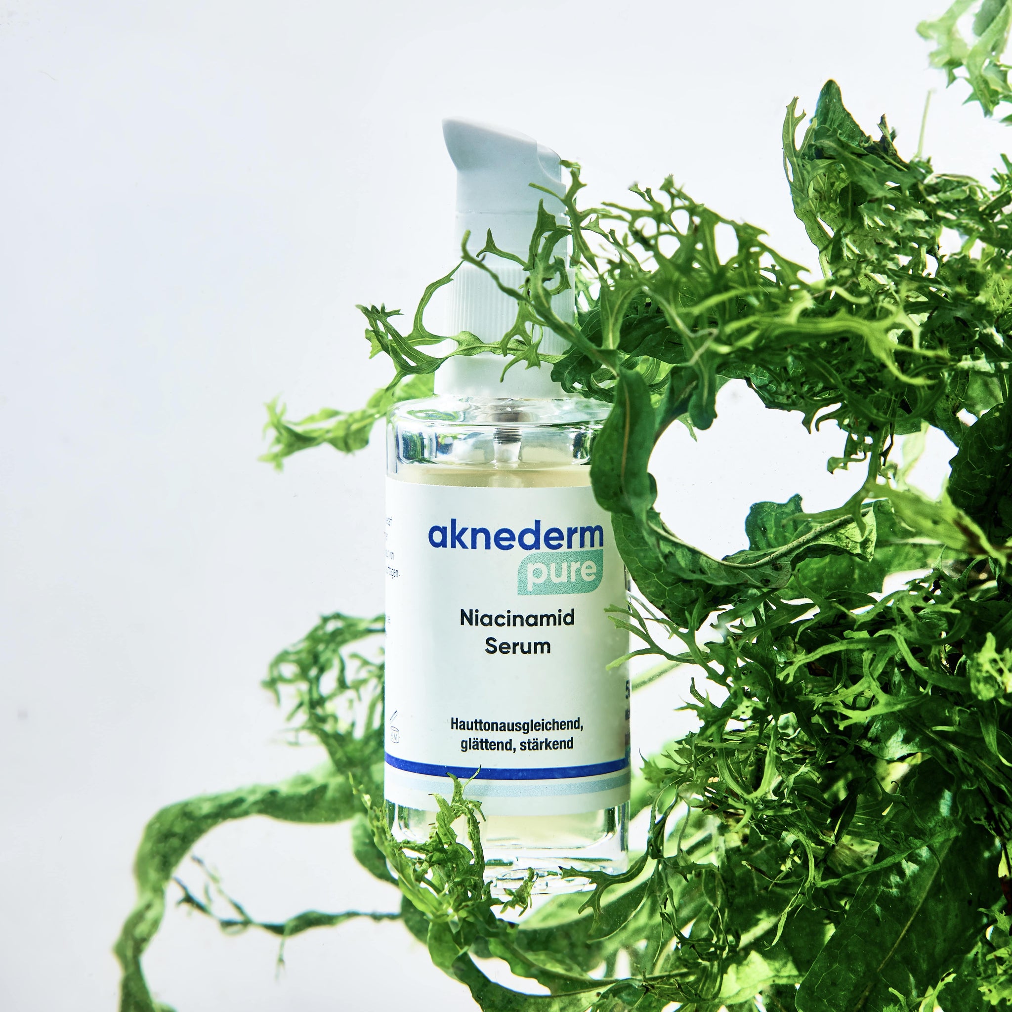 aknederm pure - Niacinamid Serum
